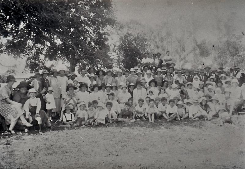Mangapiko School Picnic - Te Awamutu Museum