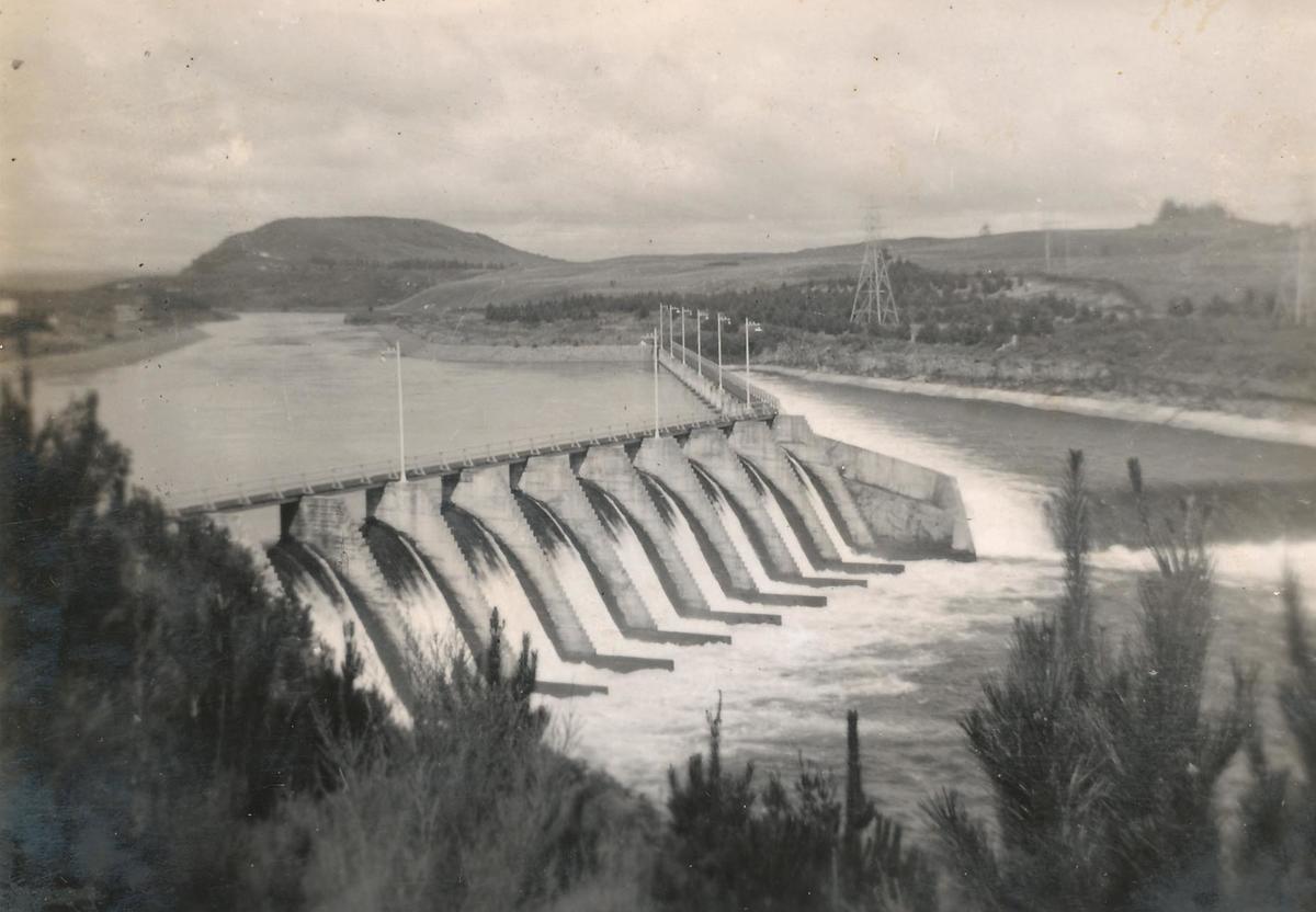 Arapuni spillway - Te Awamutu Museum