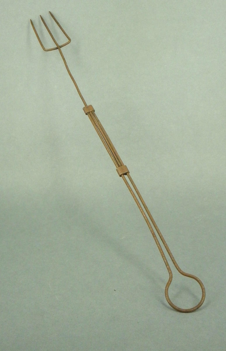 Toasting fork - Te Awamutu Museum