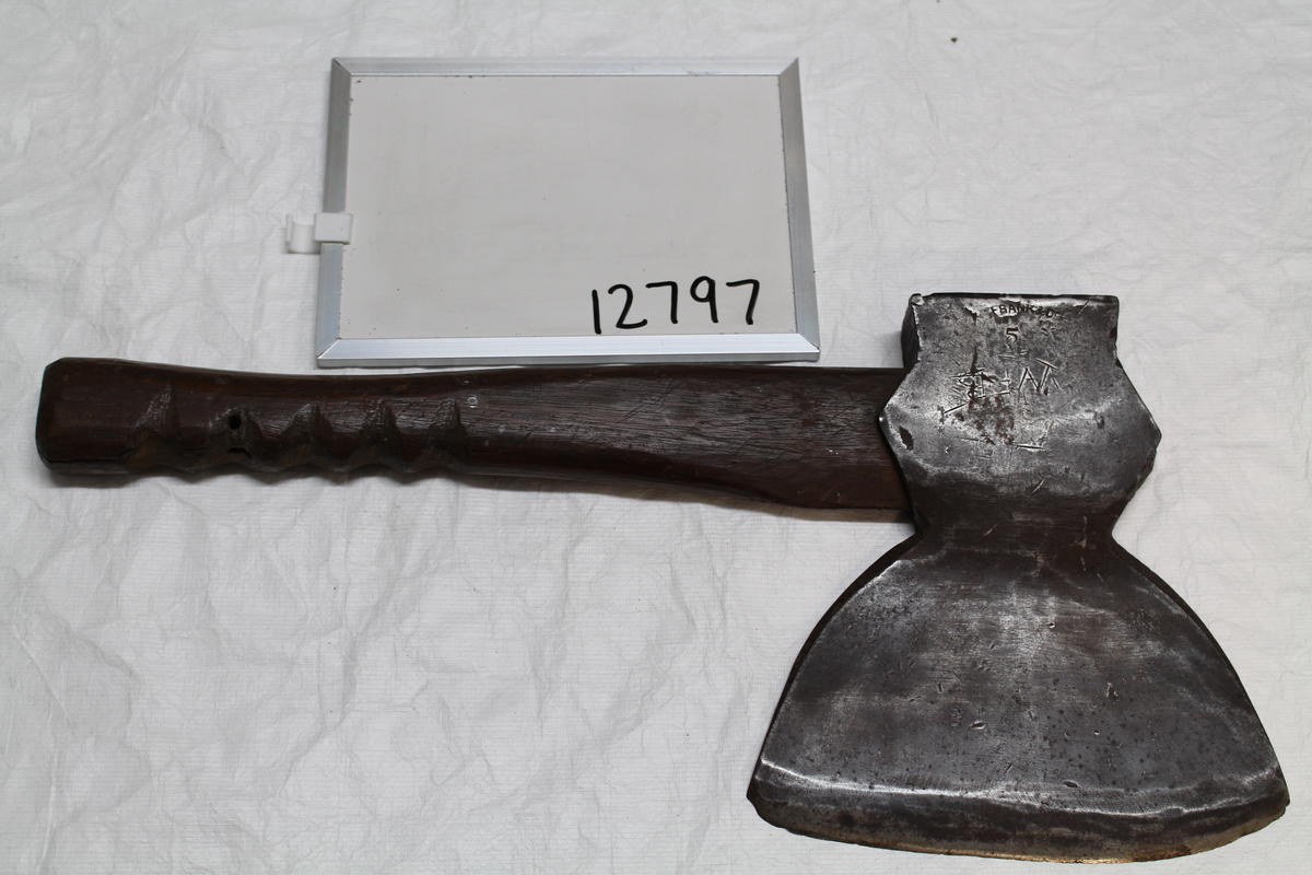 Axe - Te Awamutu Museum