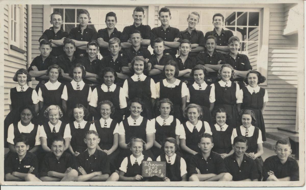 School Group - Te Awamutu Museum